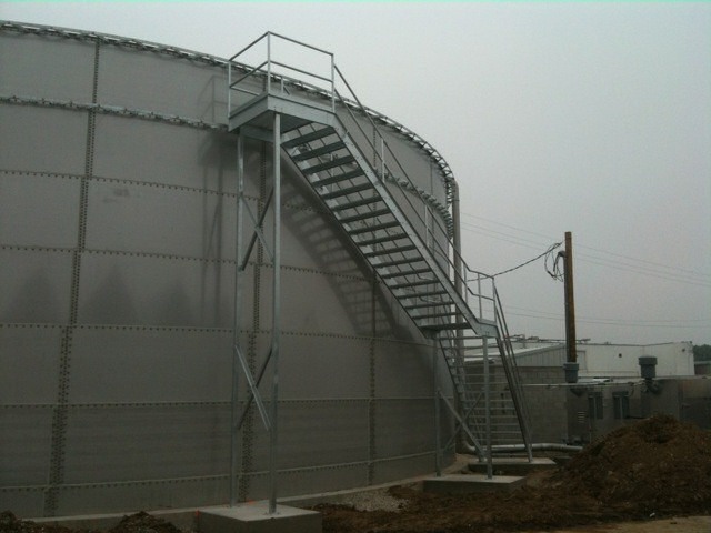 Stainless Steel Tank Systems by Liquid Tech :: Stainless Steel Bolted tanks