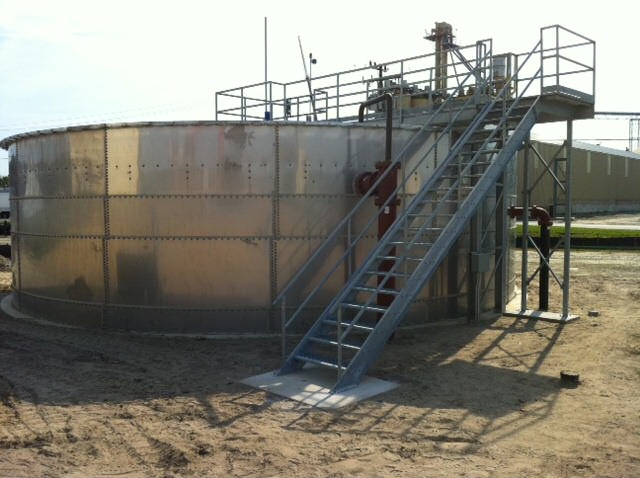 Stainless Steel Tank Systems by Liquid Tech :: Stainless Steel Bolted tanks